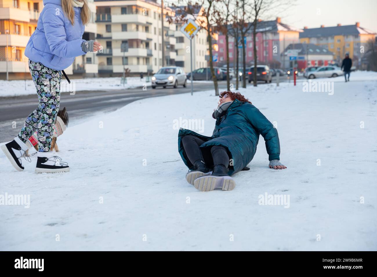 Person fall over snow street hi-res stock photography and images - Alamy
