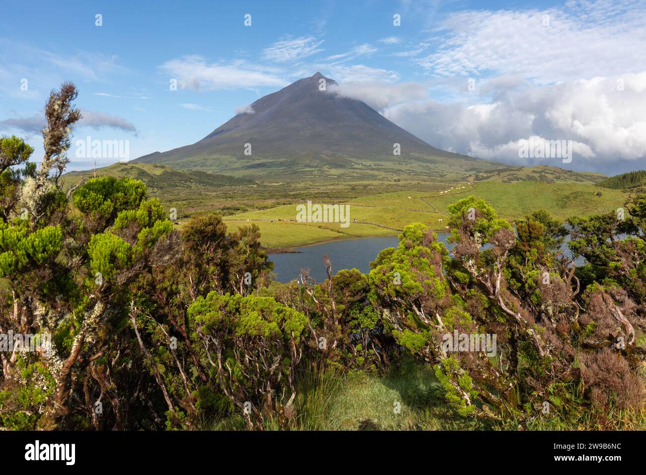 Lagoa do Capitao with clear view of Mount Pico on Pico Island, Azores ...