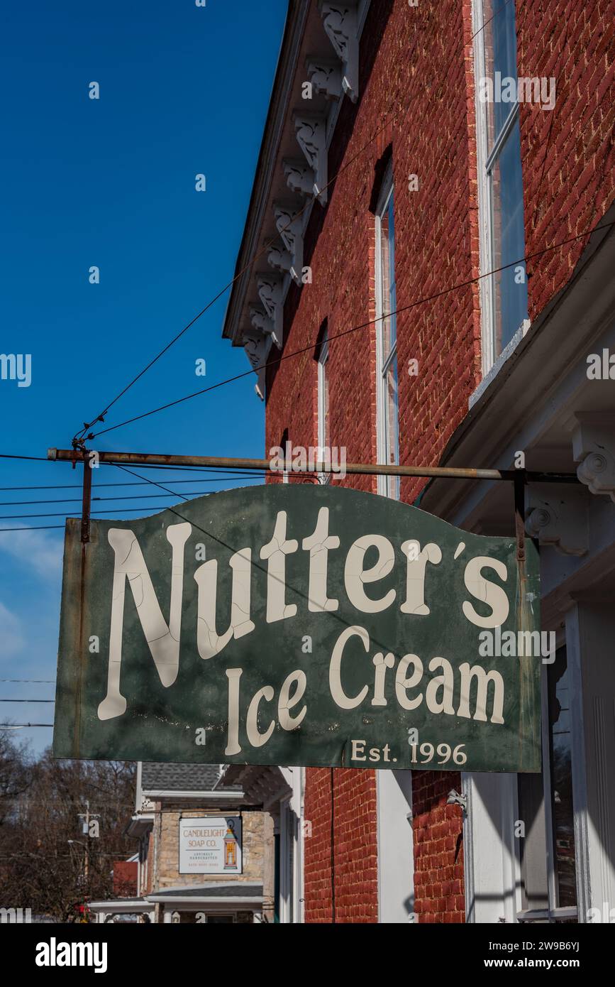 Nutters Ice Cream Shop, Sharpsburg Maryland USA Stock Photo - Alamy