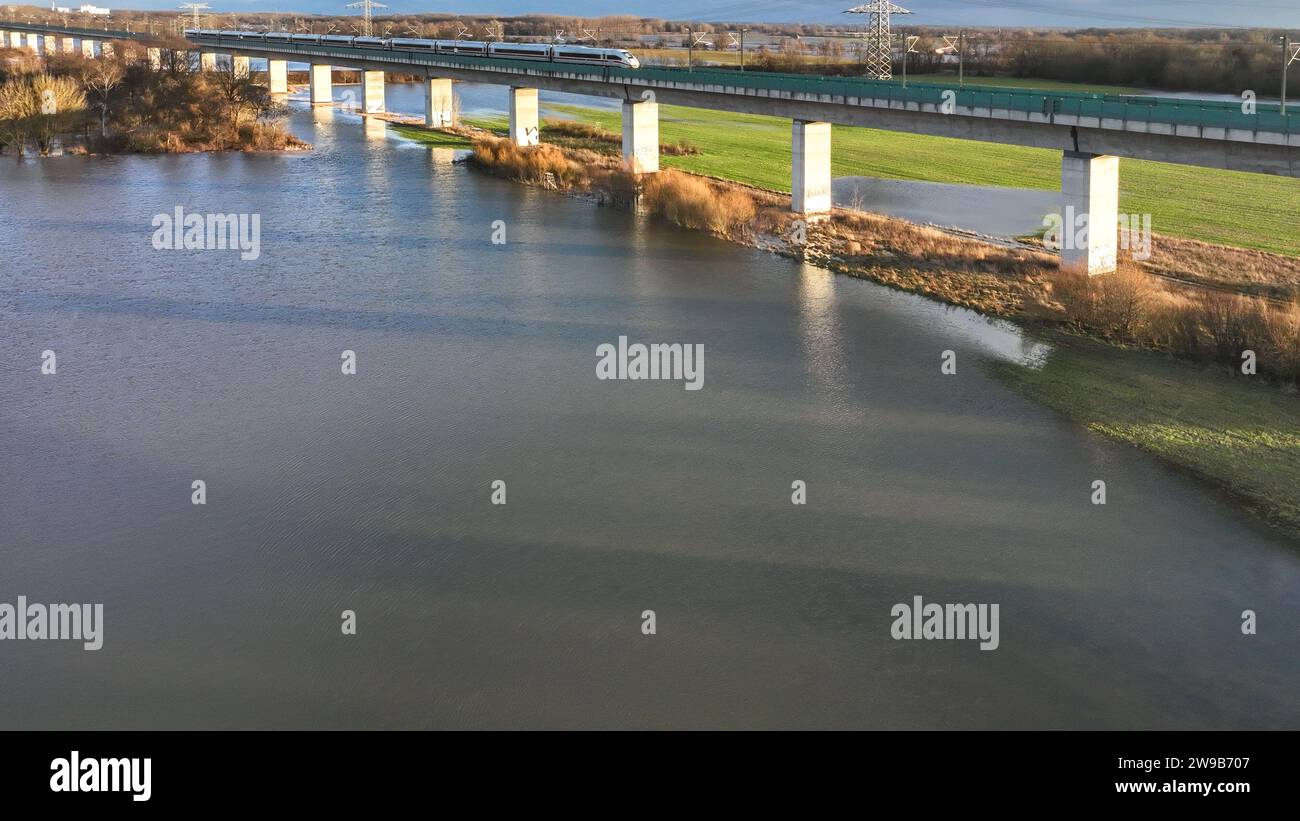 26 December 2023, Saxony-Anhalt, Halle (Saale): The Leipzig/Halle ...