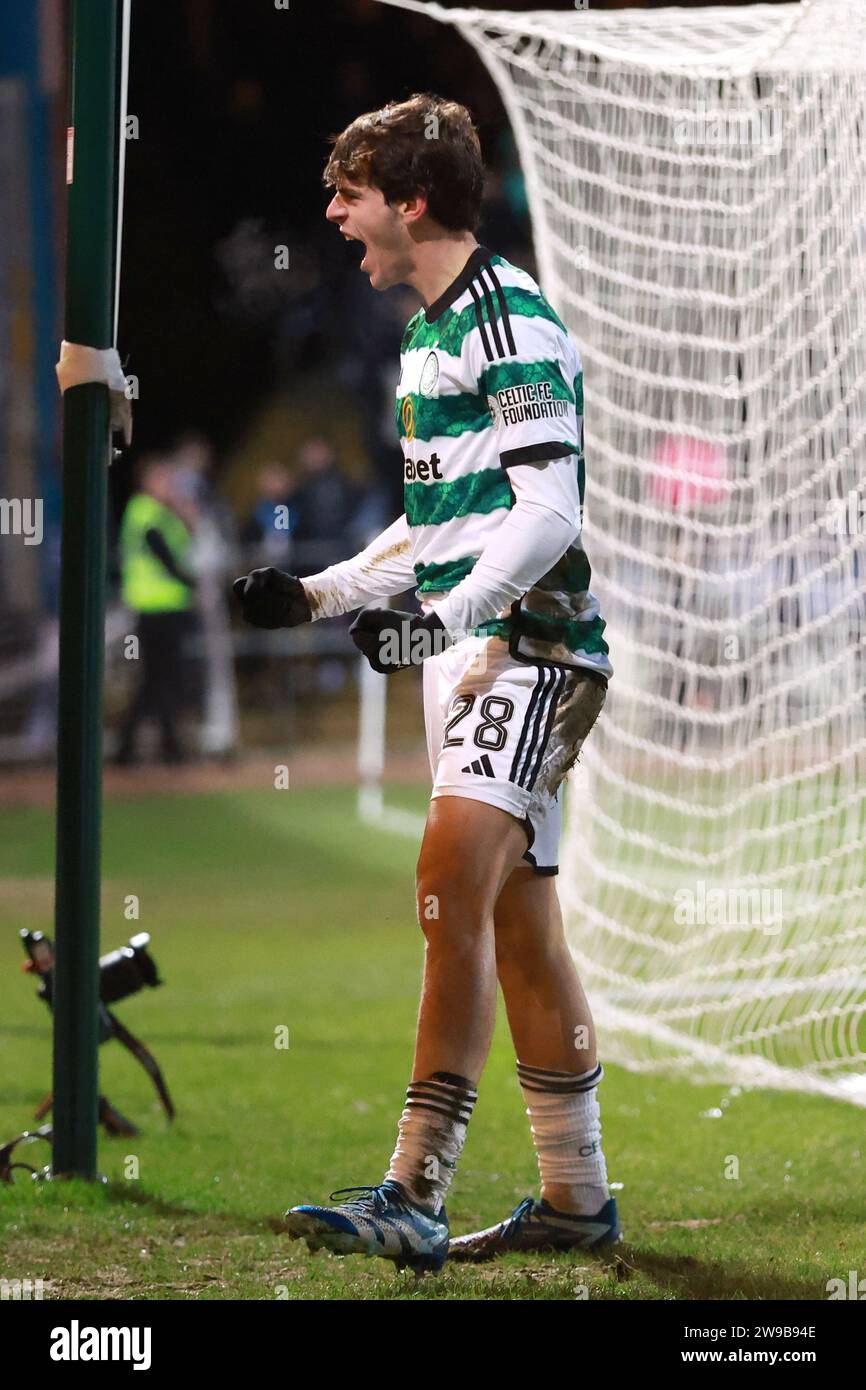 Celtic's Paulo Bernardo celebrates after scoring their side's first ...