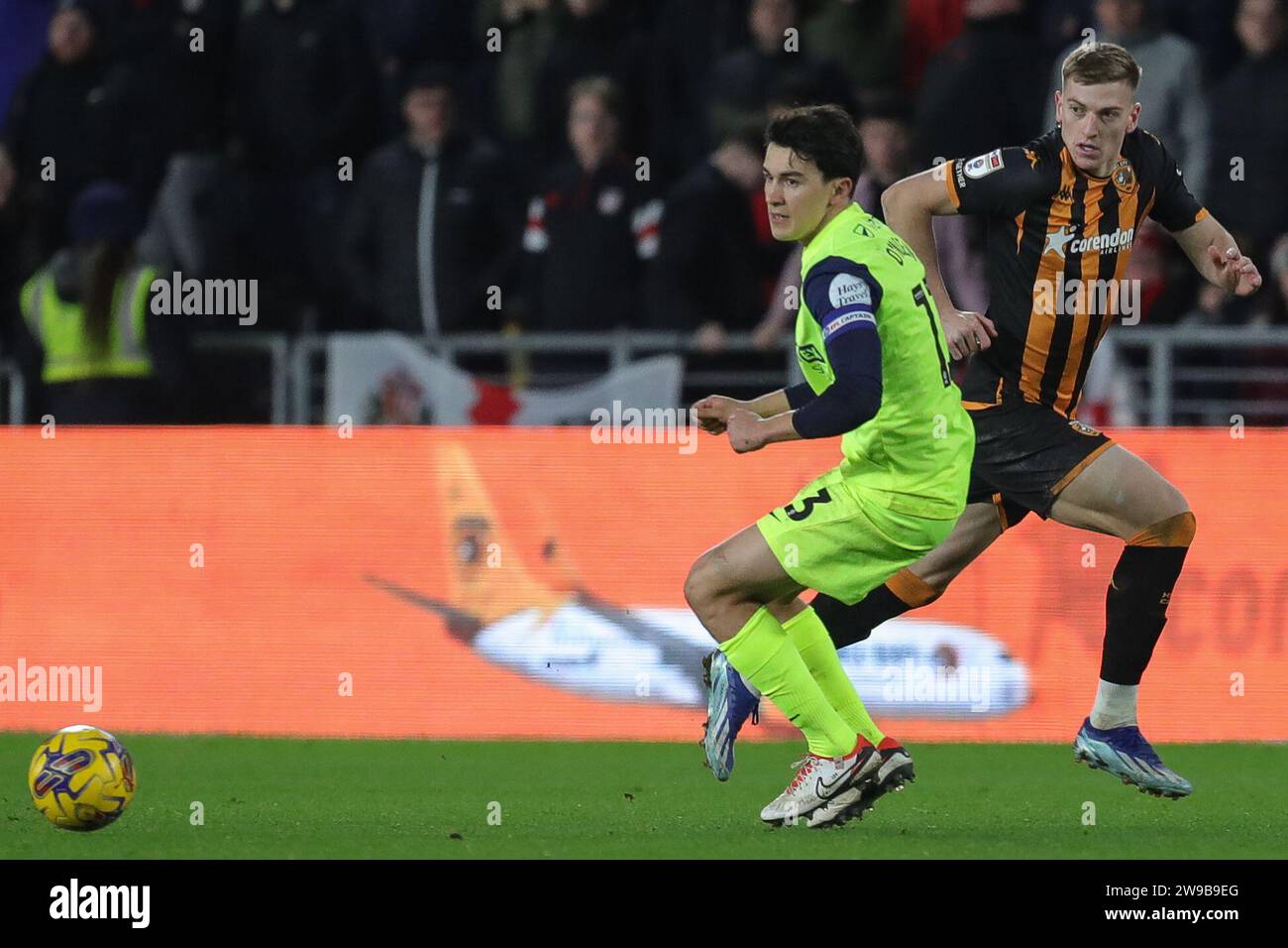 Liam Delap #20 of Hull City in action during the Sky Bet Championship ...