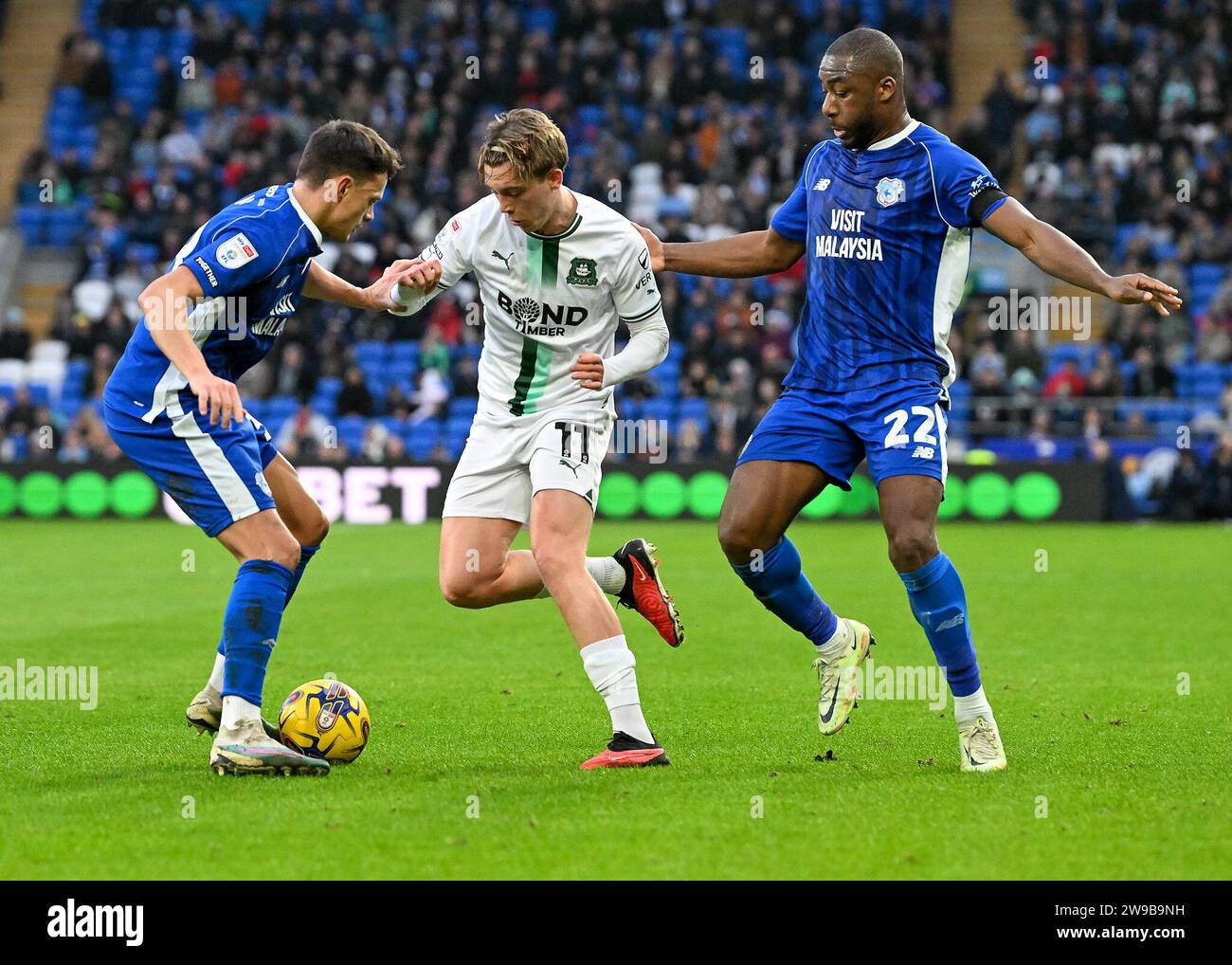 Callum Wright #11 of Plymouth Argyle attacking during the Sky Bet ...