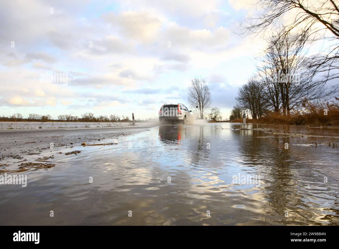 Spannende Landkreis Gifhorn Hochwasser Fotos