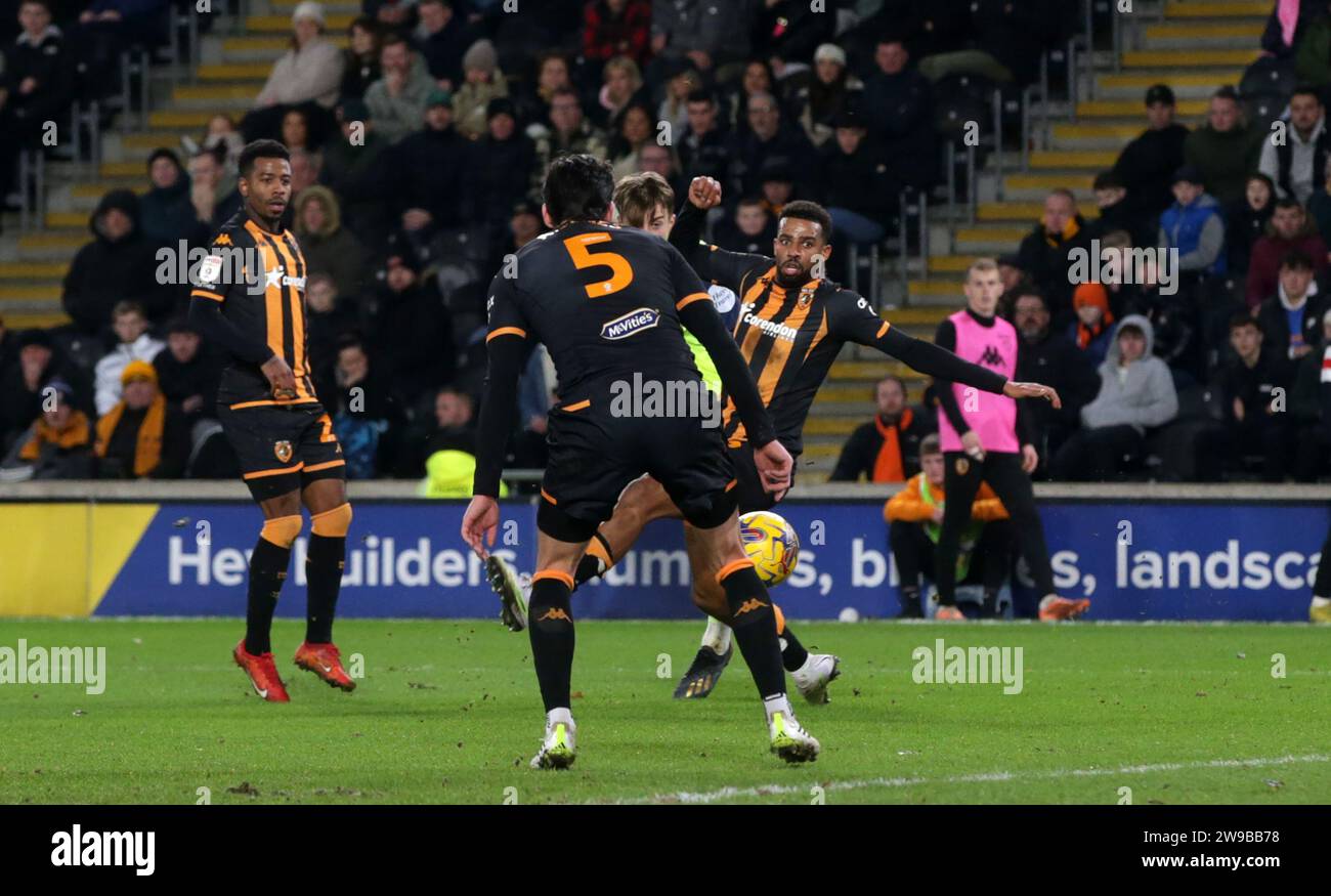 Sunderland's Jack Clarke scores their side's first goal of the game ...