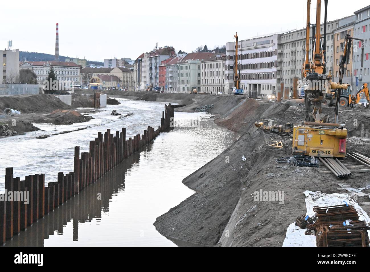 Brno, Czech Republic. 26th Dec, 2023. Bank of the Svratka River in Brno ...