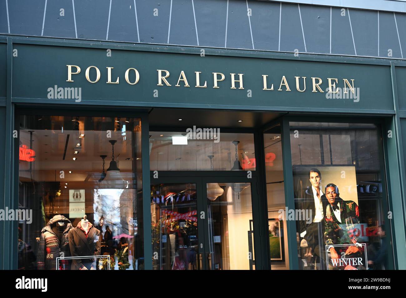 Logo, Schriftzug des Textilunternehmen Polo Ralph Lauren an einer ...