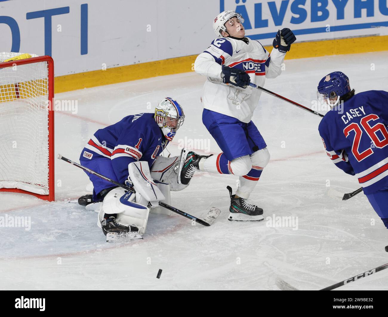 Usa's Trey Augustine and Norway's Noah Steen during the IIHF World ...