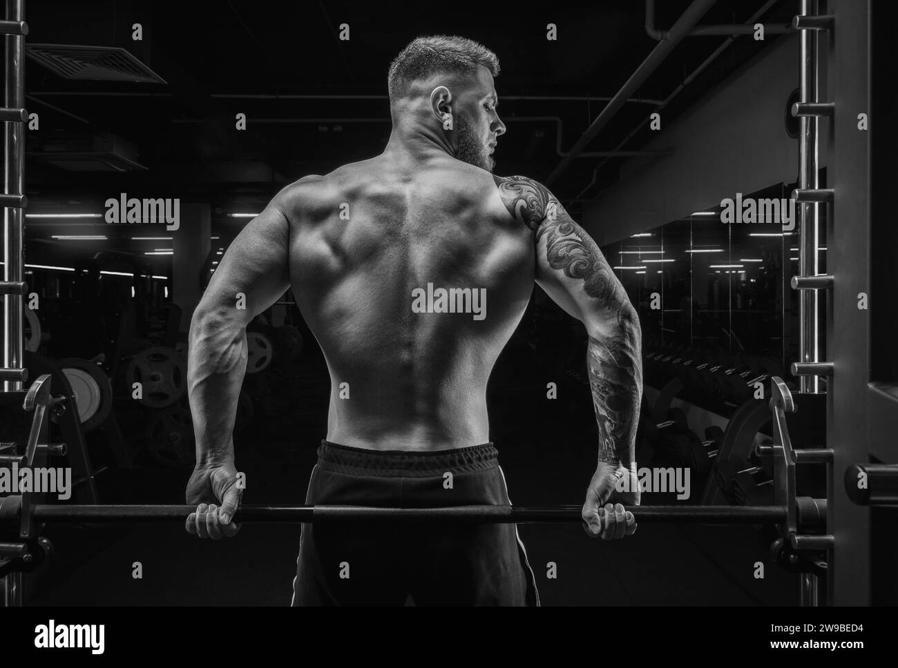 Black athlete back view hi-res stock photography and images - Alamy