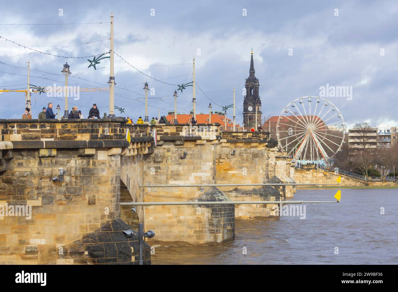 Hochwasser in Dresden Durch die starken Niederschläge in Form von ...