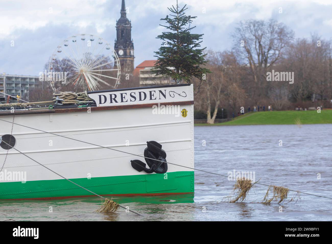 Hochwasser in Dresden Durch die starken Niederschläge in Form von ...