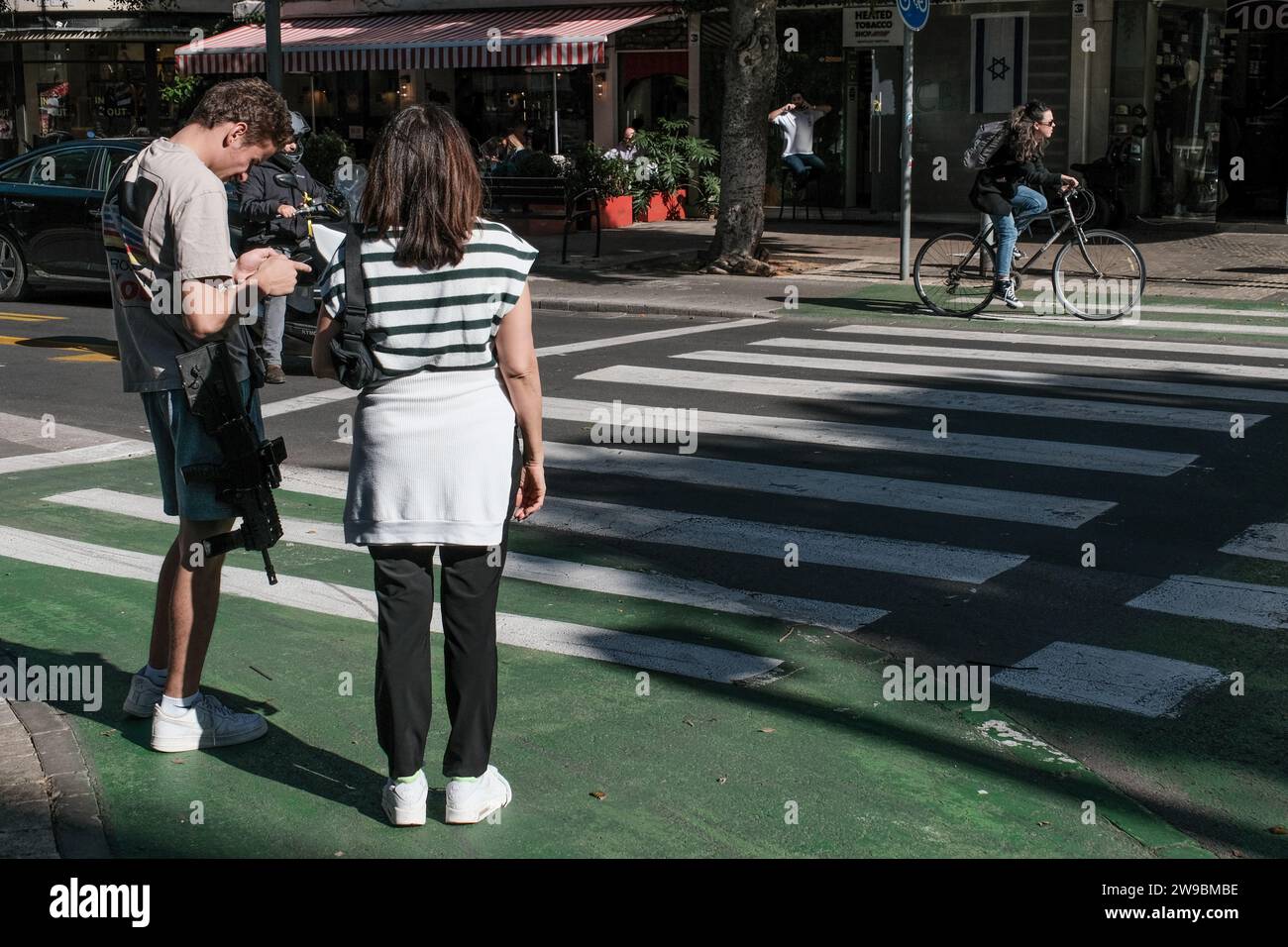 Tel Aviv, Israel. 26th Dec, 2023. Numerous off duty IDF soldiers ...