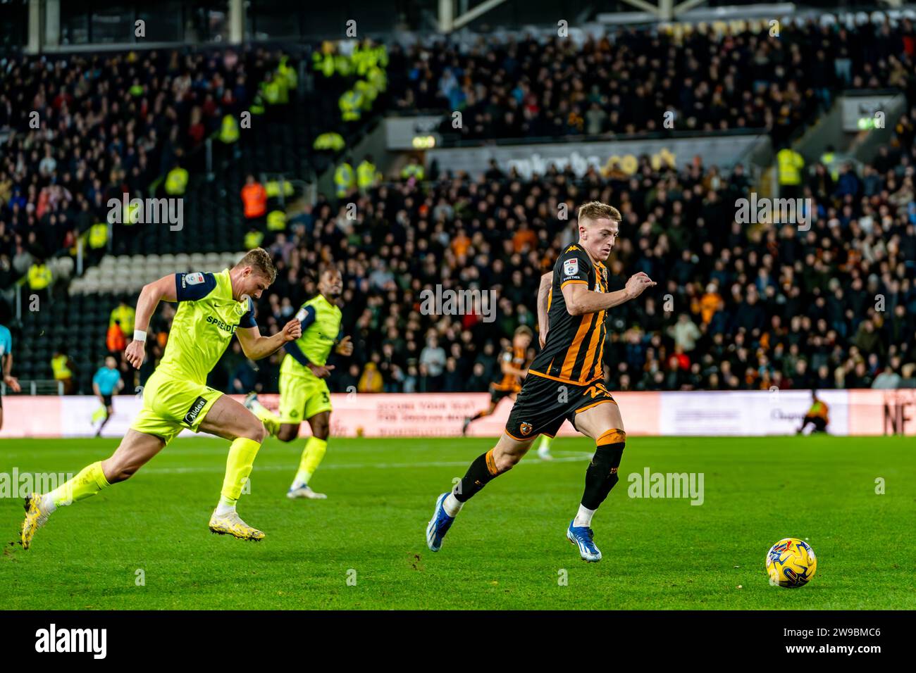 HULL, UK. 26th December 2023. EFL Championship Football League: Hull ...