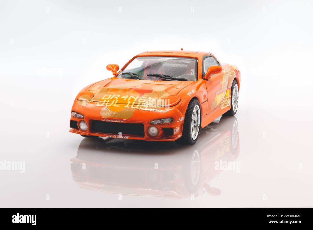 Fast&Furious Mazda RX-7 FD 1:43 model car, front view, white background ...