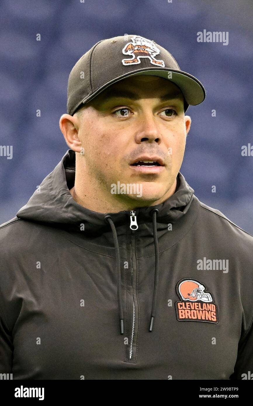 Cleveland Browns assistant head coach / special teams coordinator Bubba ...