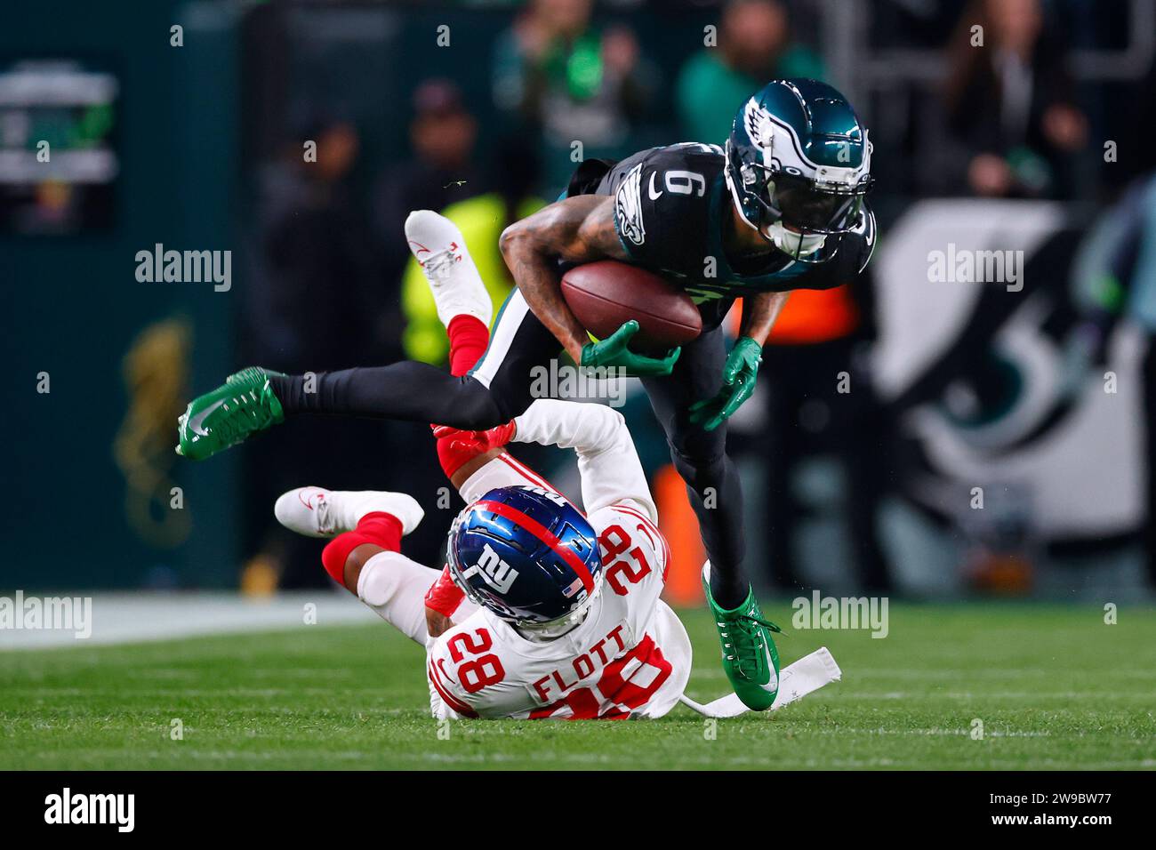Philadelphia Eagles wide receiver DeVonta Smith (6) makes a catch and ...