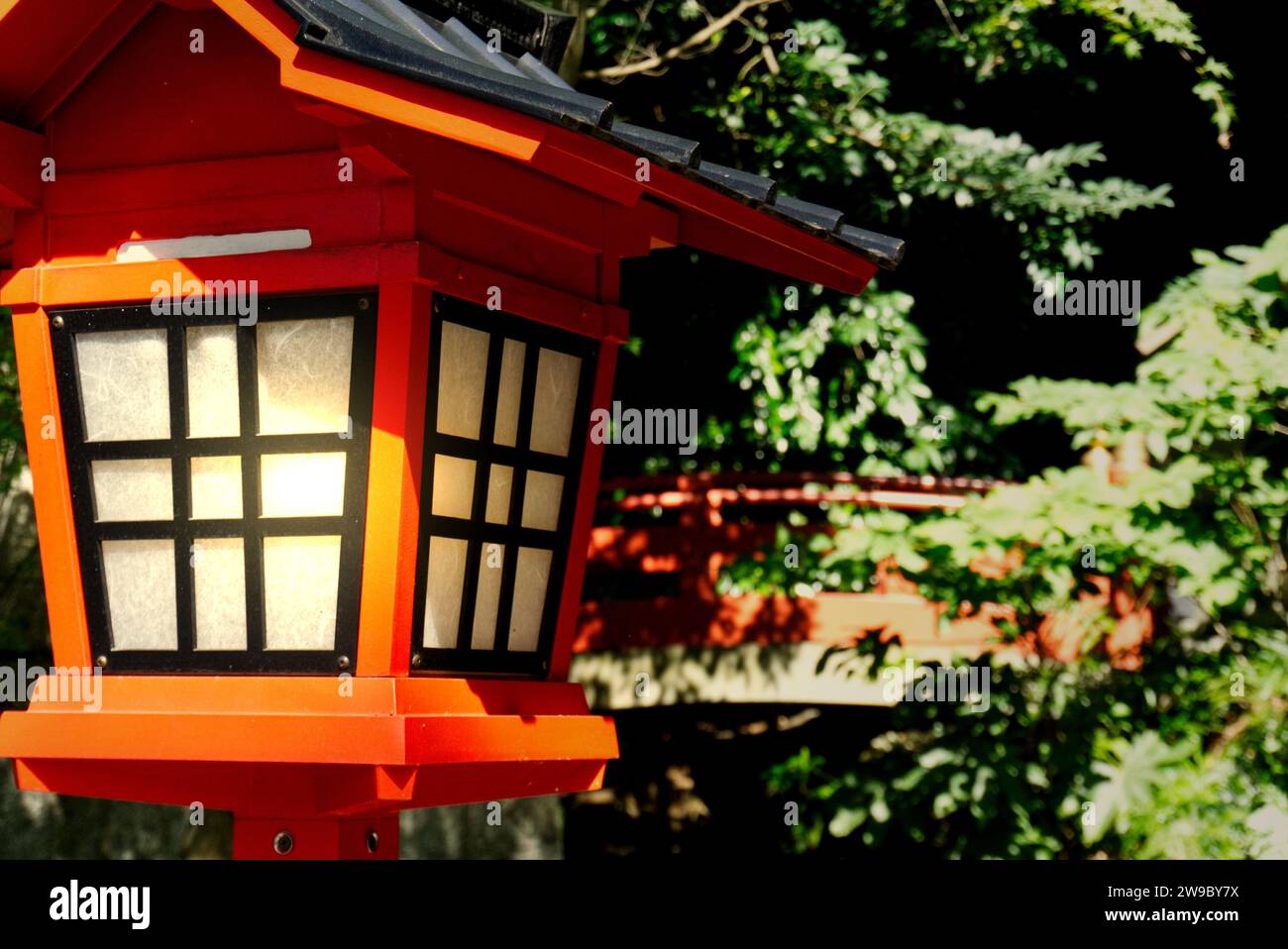 Japanese latern in Kinomiya shrine Stock Photo - Alamy