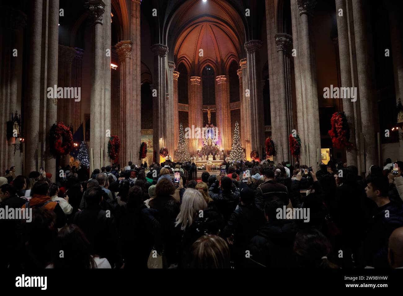 Istanbul, Istanbul, Turkey. 25th Dec, 2023. Christians celebrate the ...