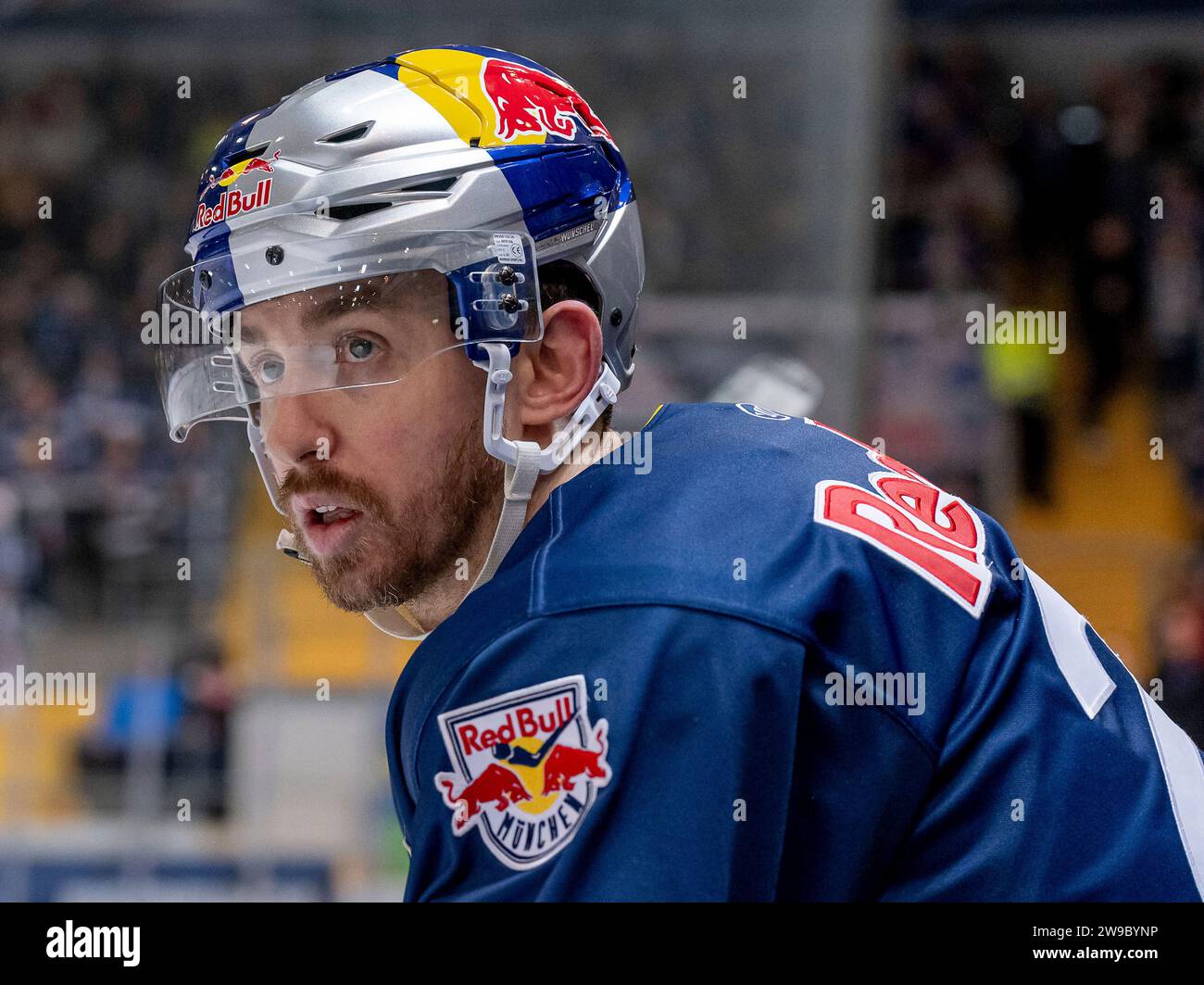 Muenchen, Deutschland. 26th Dec, 2023. Jonathan Blum (EHC Red Bull ...