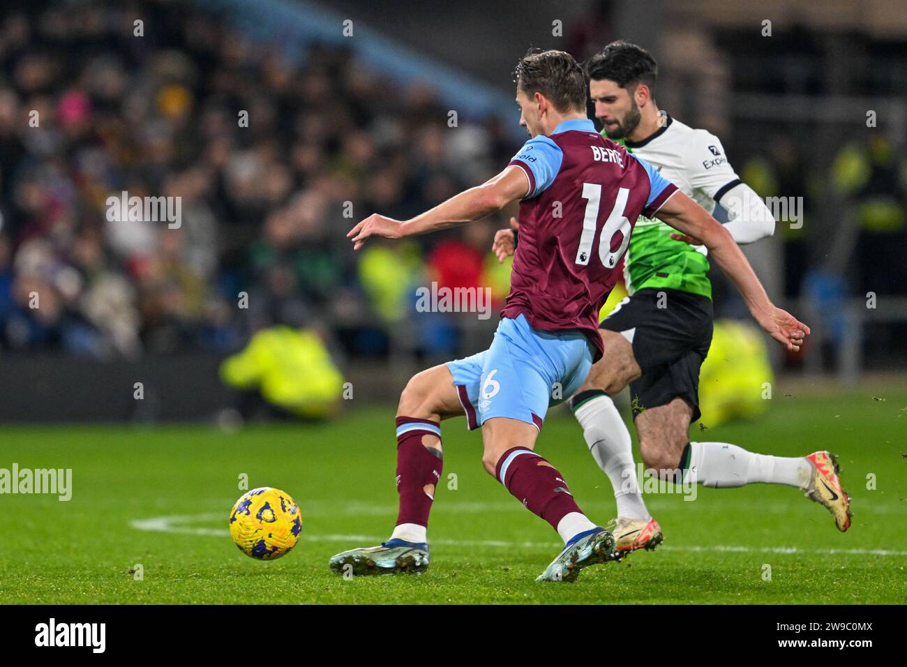 Turf Moor, Burnley, Lancashire, UK. 26th Dec, 2023. Premier League ...