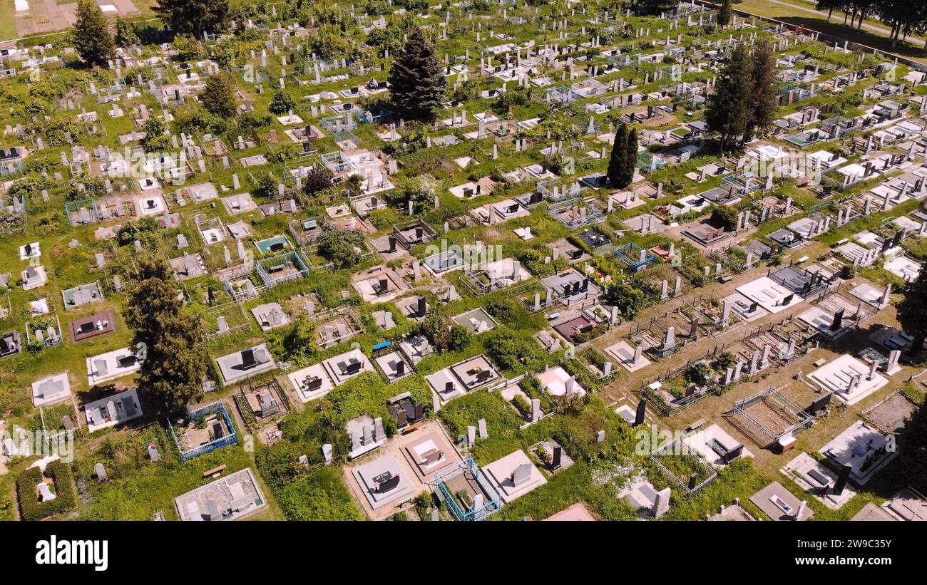 Aerial view city cemetery hi-res stock photography and images - Alamy