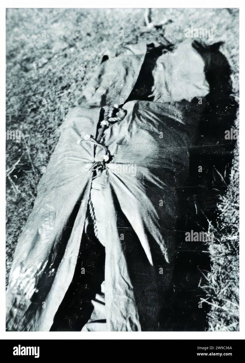 Jungle hammock as raft hi-res stock photography and images - Alamy