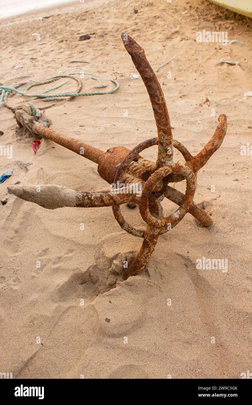 Old rugged green boat hi-res stock photography and images - Alamy