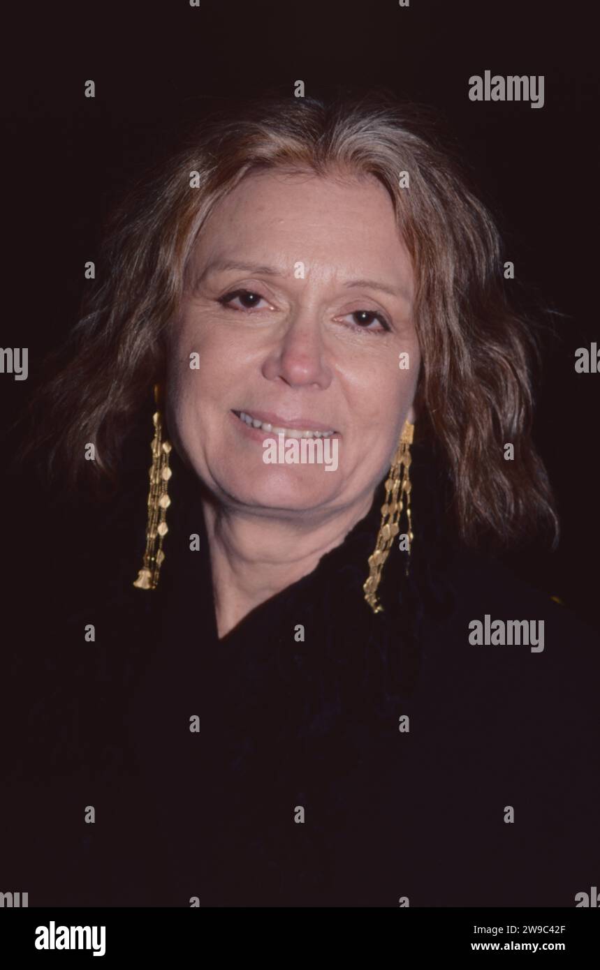 Gloria Henry