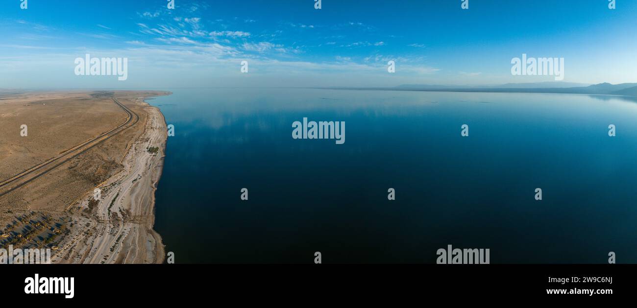 Pier salton sea hi-res stock photography and images - Alamy