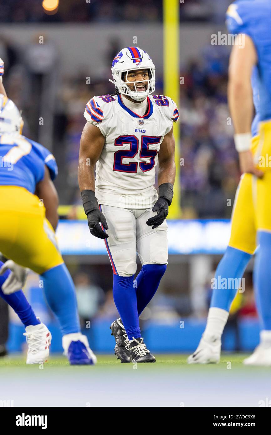 Buffalo Bills linebacker Tyrel Dodson (25) against the Los Angeles ...