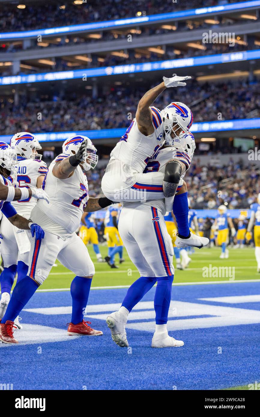 Buffalo Bills wide receiver Gabe Davis (13) catches a touchdown and ...