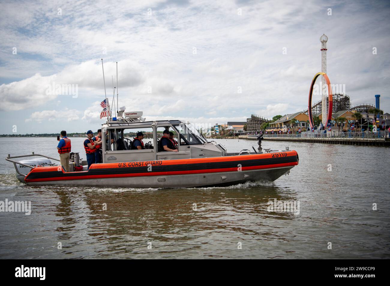 A Coast Guard 29-foot Response Boat–Small crew from Station Houston ...