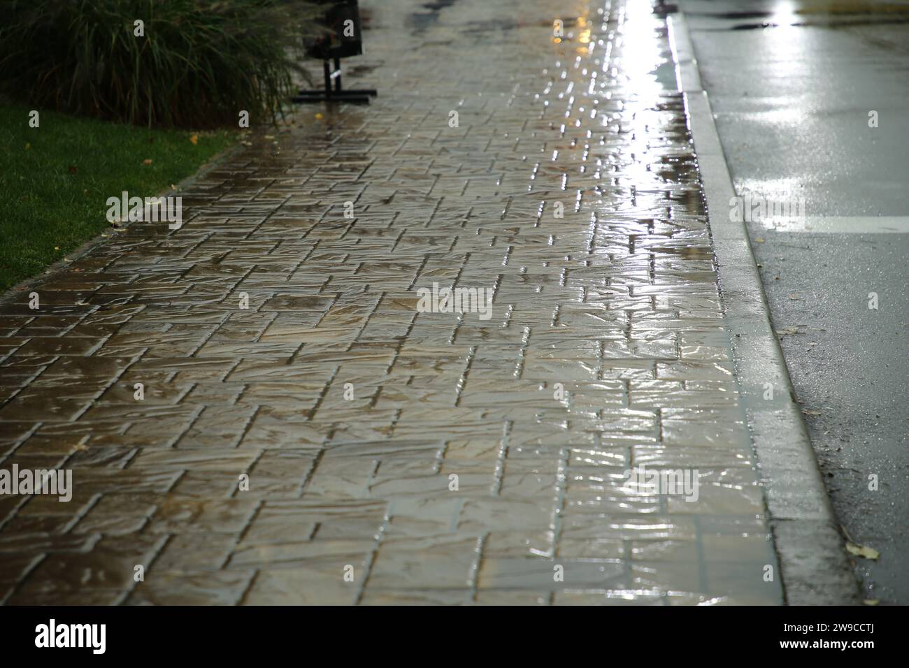 Puddles of rainwater hi-res stock photography and images - Alamy