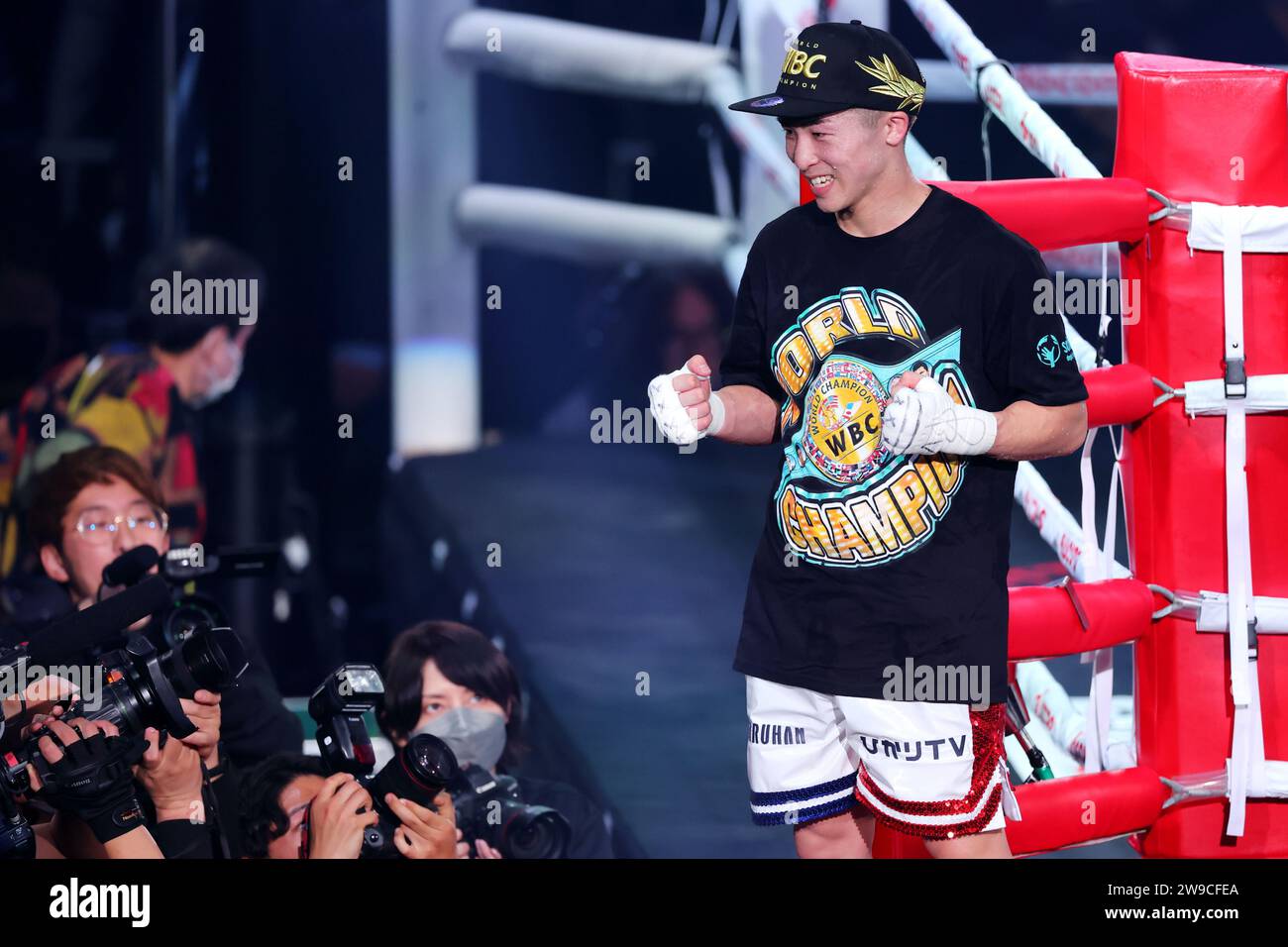 Tokyo, Japan. 26th Dec, 2023. Naoya Inoue (JPN) Boxing : The WBA, WBC ...