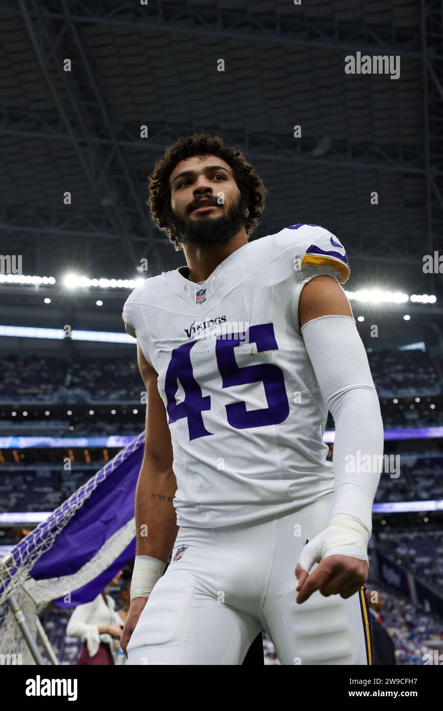 Minnesota Vikings linebacker Troy Dye (45) walks toward the locker room ...