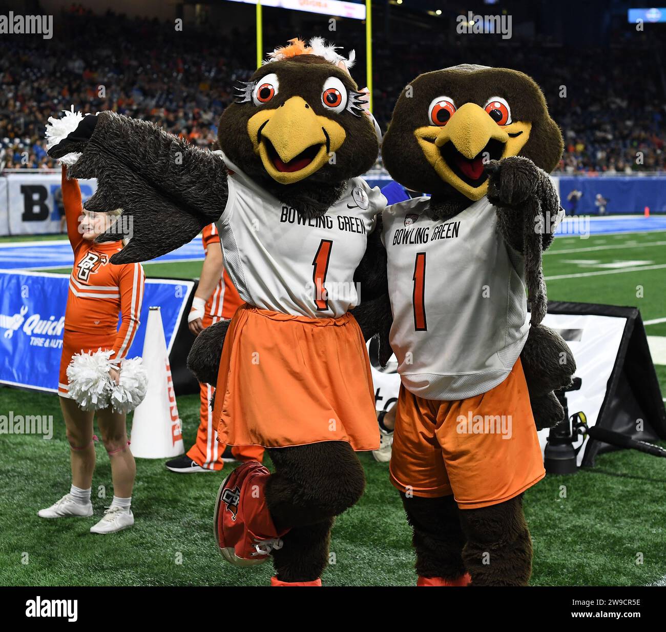 Detroit, Michigan, USA. 26th Dec, 2023. Bowling Green Mascots FREDDIE ...