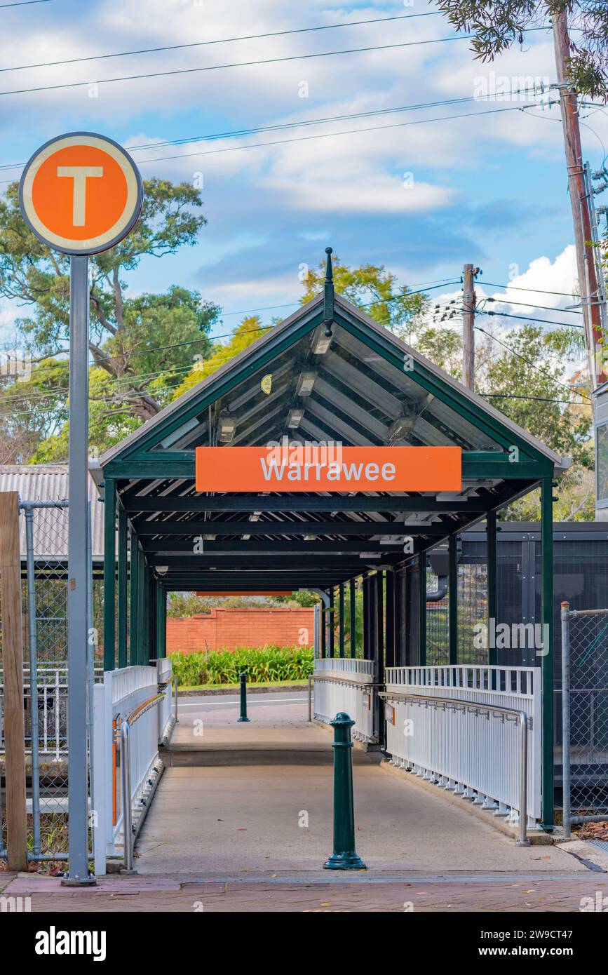 The Heydon Avenue entrance to Warrawee Railway Station on the T1 line ...