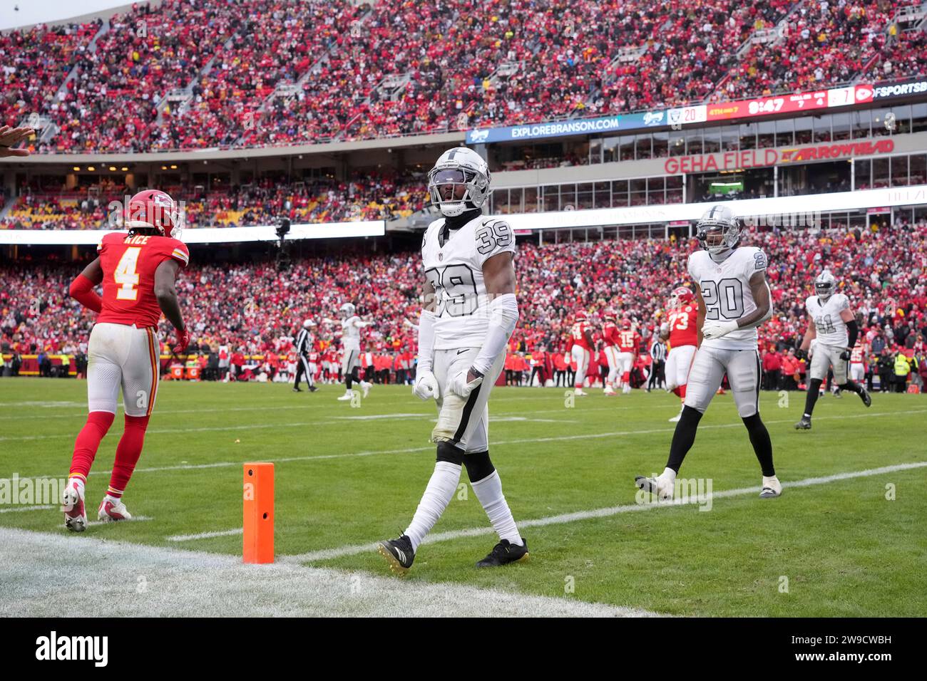 Las Vegas Raiders cornerback Nate Hobbs (39) and safety Isaiah Pola-Mao (20) celebrate after an ...
