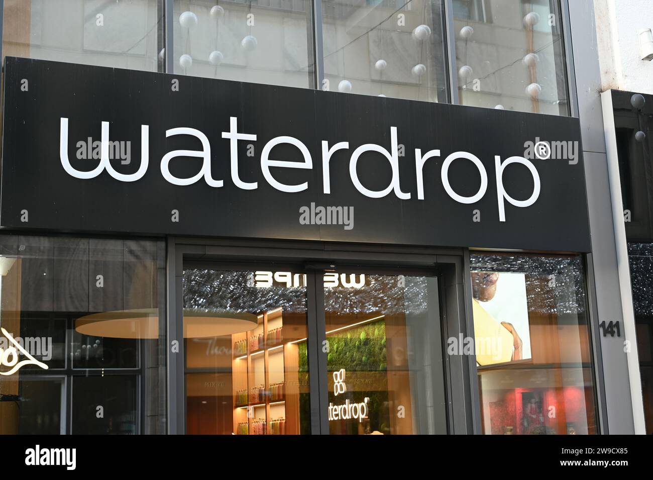 Microdrink hi-res stock photography and images - Alamy