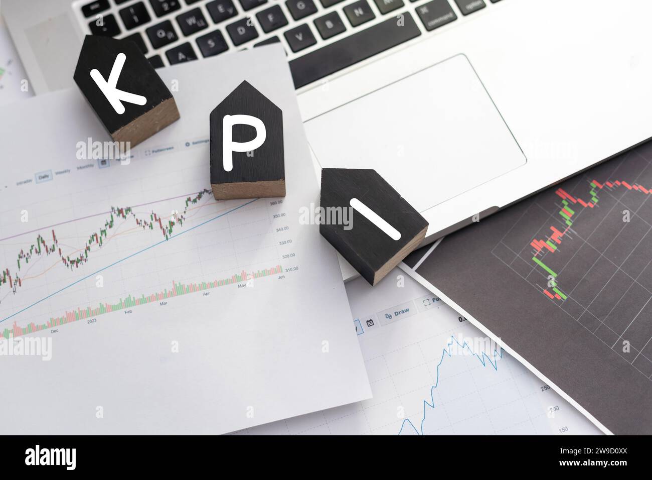 KPI word on cubes. Key performance indicator Stock Photo - Alamy