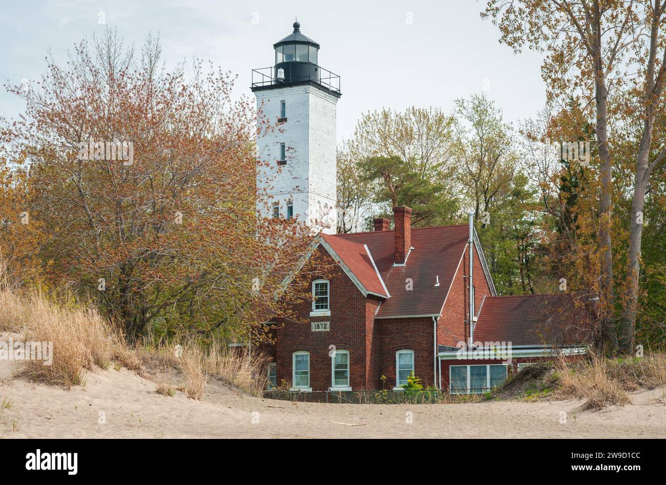 The Presque Isle Lighthouse, Lake Erie in Pennsylvania Stock Photo - Alamy
