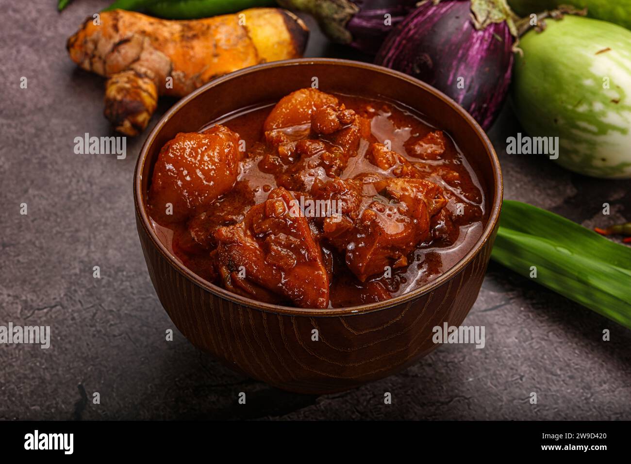 Indian traditional cuisine - spicy chicken vindaloo Stock Photo - Alamy