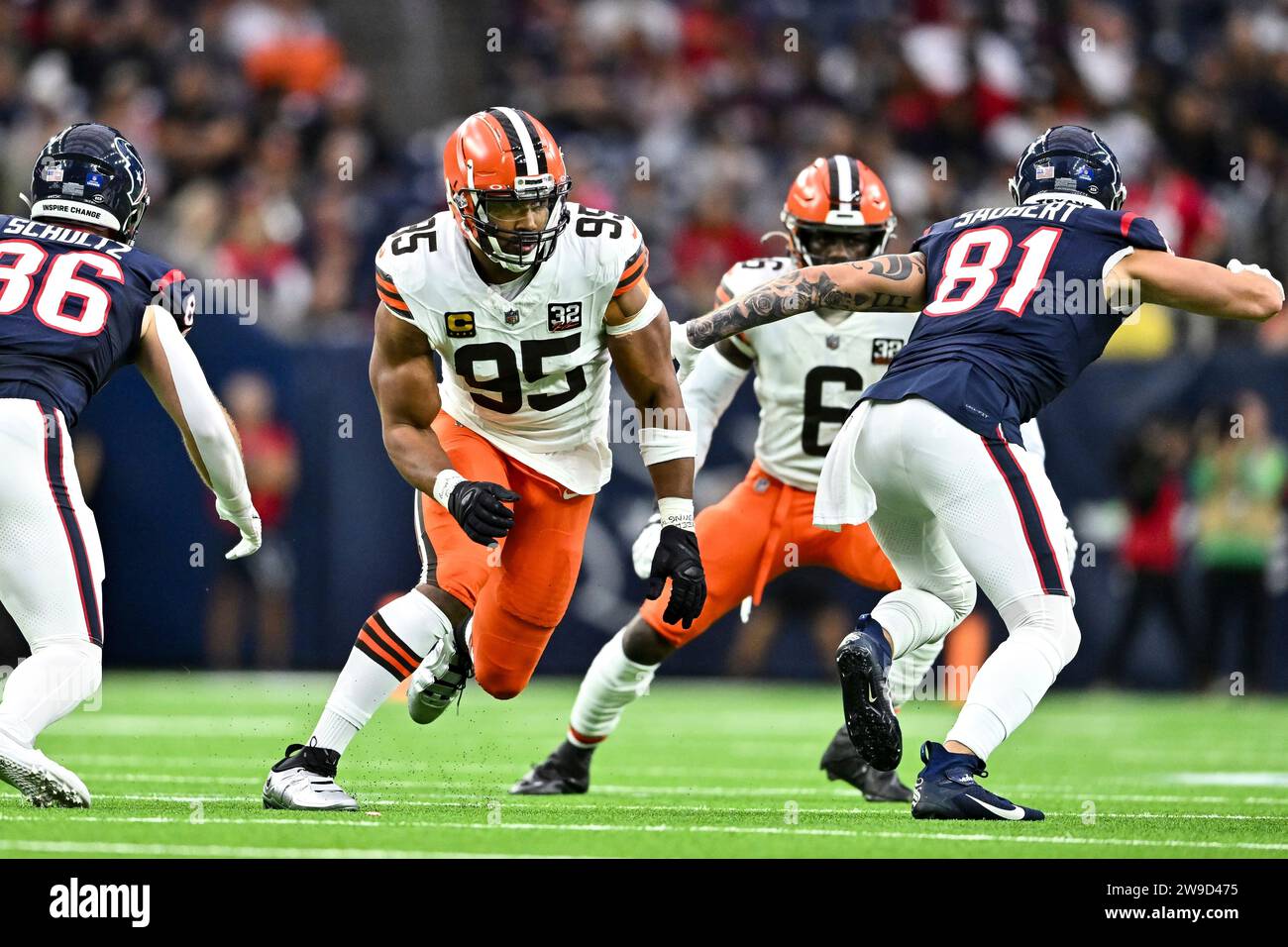 Cleveland Browns defensive end Myles Garrett (95) in action against the ...
