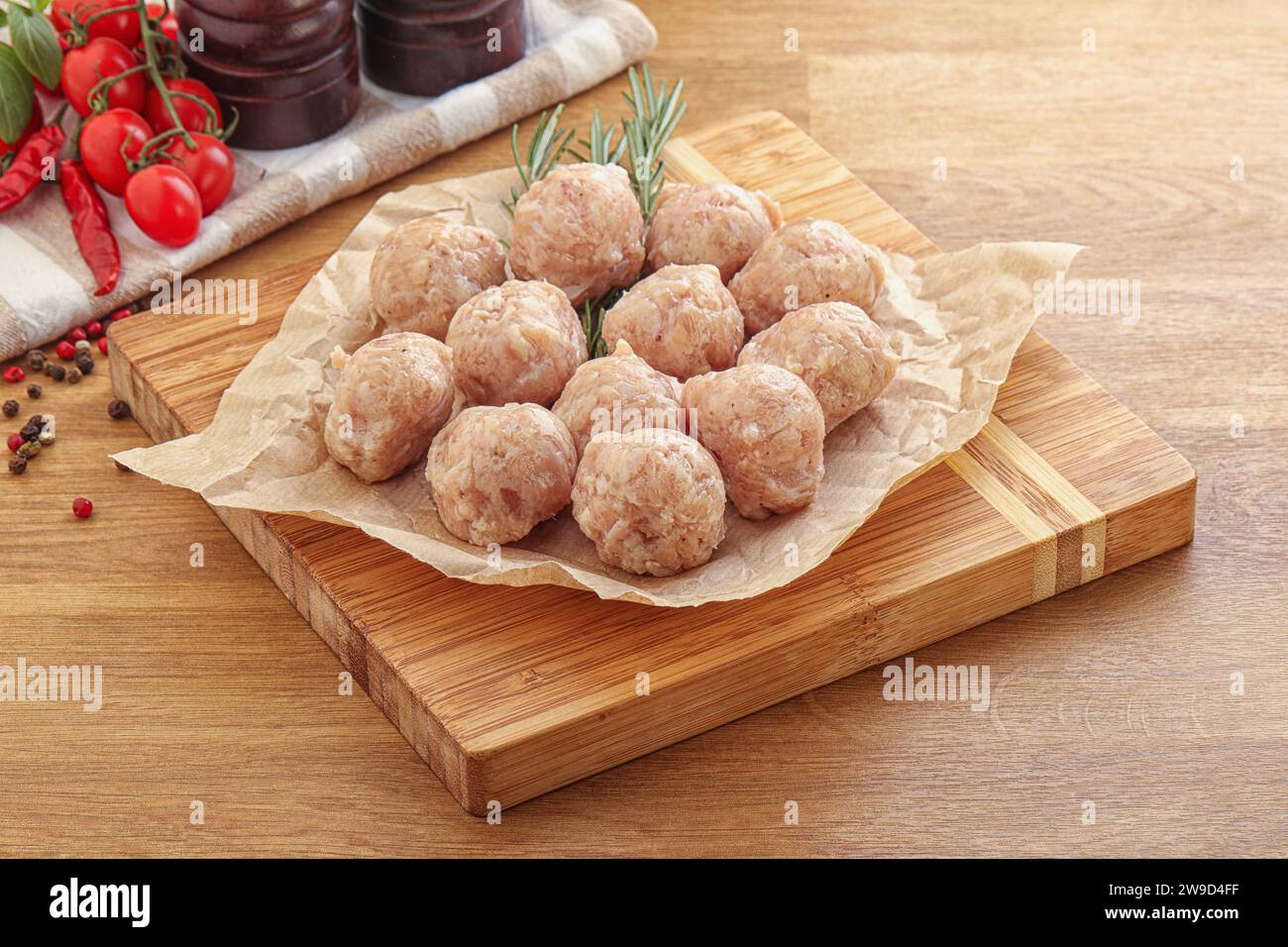 Raw natural chicken meatballs for cooking Stock Photo - Alamy