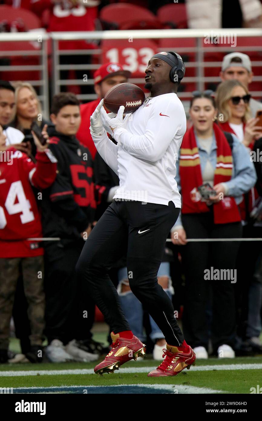San Francisco 49ers wide receiver Deebo Samuel (19) warms up during an ...