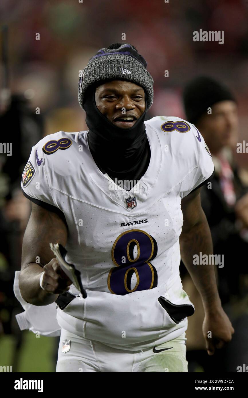 Baltimore Ravens quarterback Lamar Jackson (8) walks off the field ...
