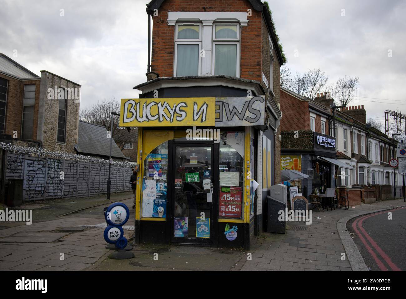 Tottenham road hi-res stock photography and images - Alamy