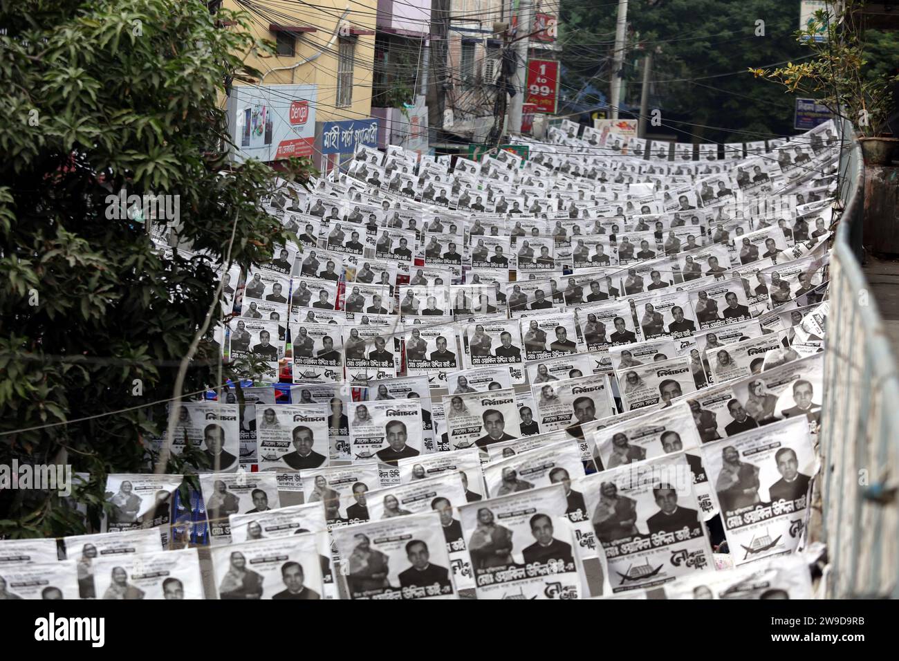 Dhaka, Wari, Bangladesh. 27th Dec, 2023. Posters of the election ...
