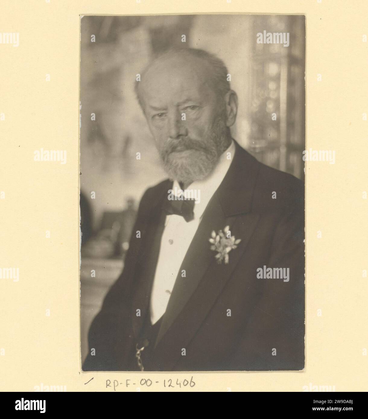 Portret van professor Lindner, anonymous, 1905 - 1950 photograph baryta paper. cardboard gelatin ...