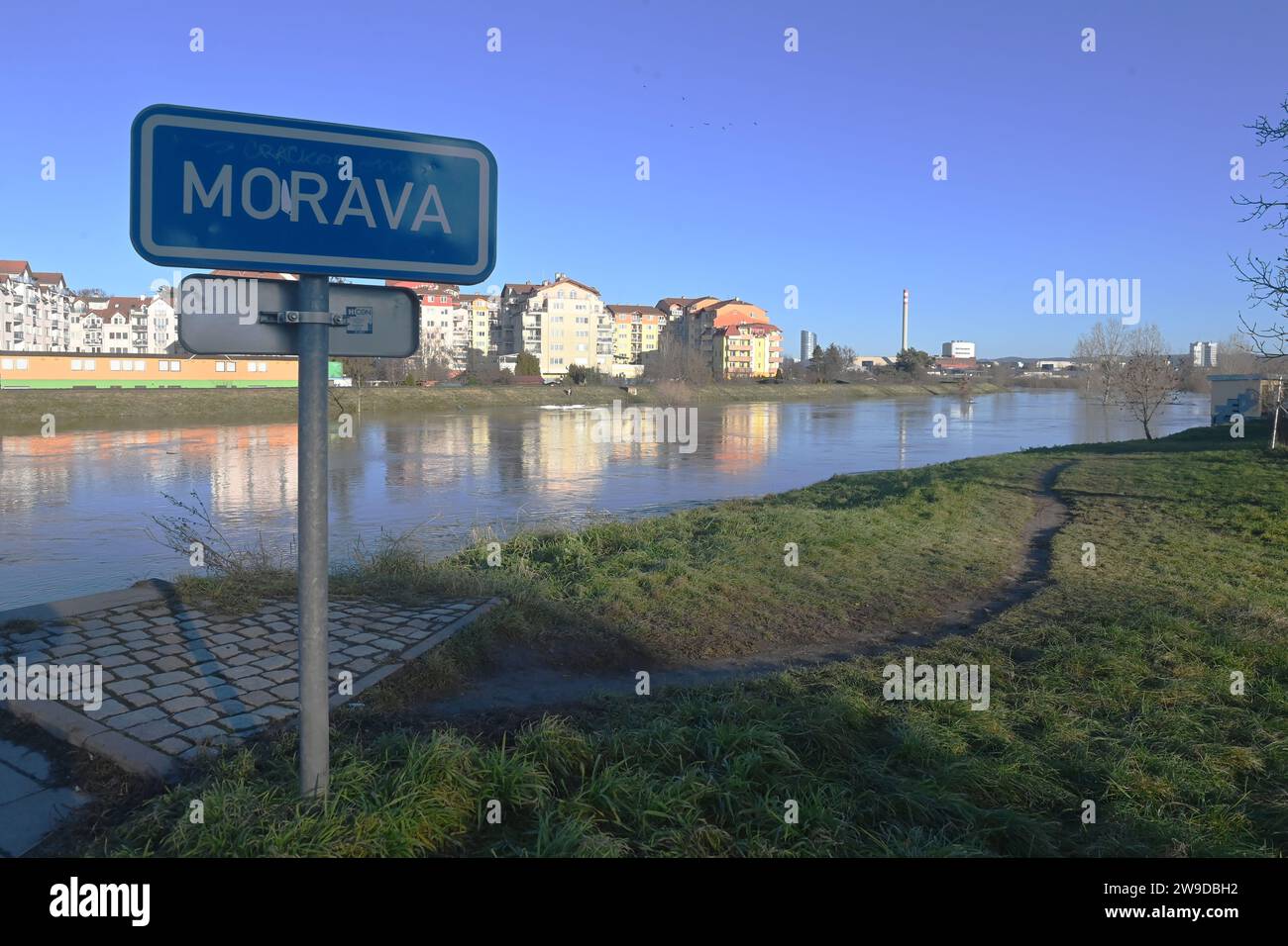 Olomouc, Czech Republic. 27th Dec, 2023. The flooded Morava river in ...
